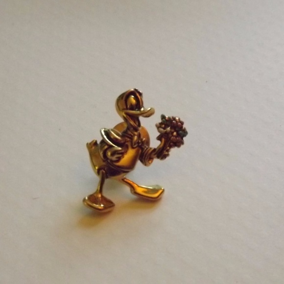 Disney | Jewelry | Donald Duck Lapel Pin | Poshmark